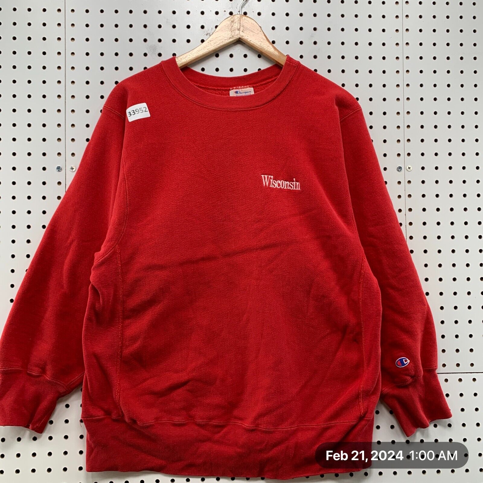 VTG 80s Champion Reverse Weave Wisconsin Badgers Sweatshirt VTG 80s Champion Reverse Weave Wisconsin Badgers Sweatshirt