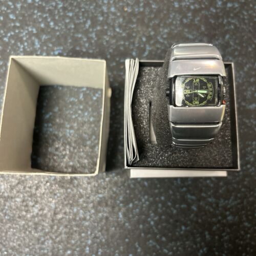 New Rare Vintage Nike D-Line Analog Black Green Volt Watch New Rare Vintage Nike D-Line Analog Black Green Volt Watch
