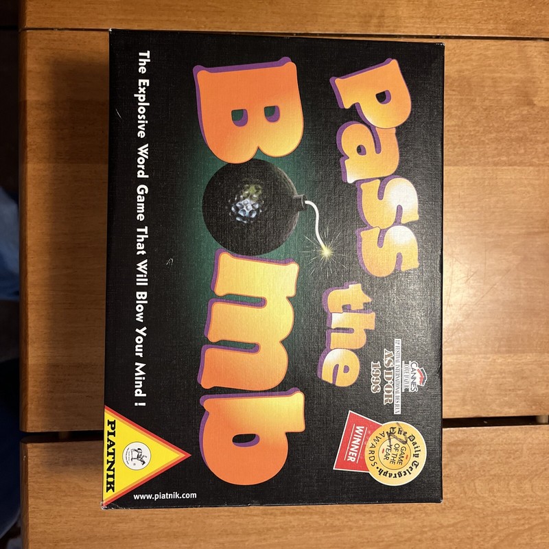 Pass the Bomb (1994) Board Game – Board Game Guys