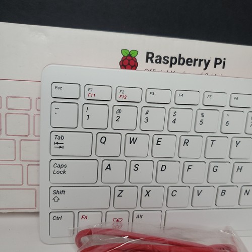 Keyboard Red White | Official Raspberry Pi