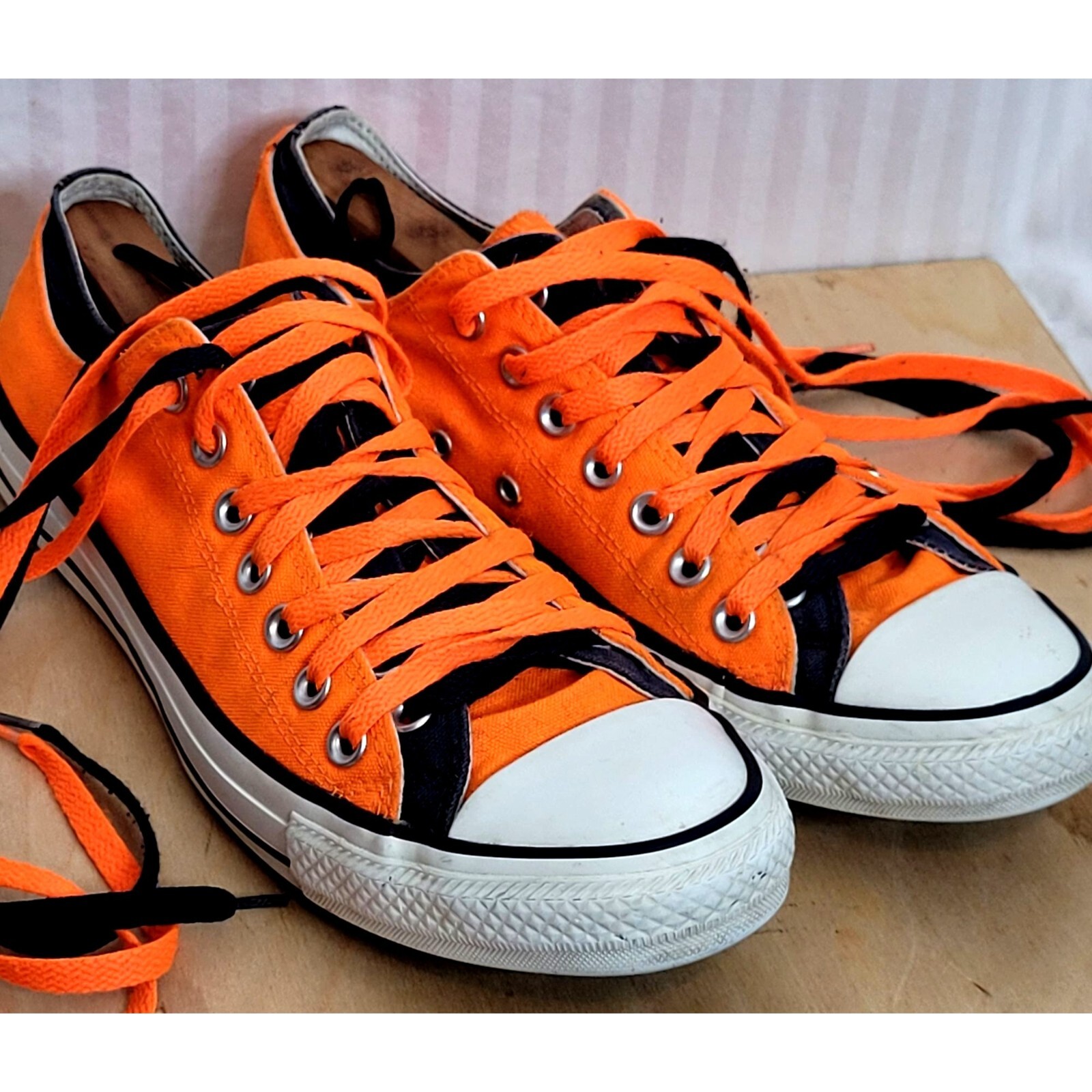 Orange and blue converse all stars store