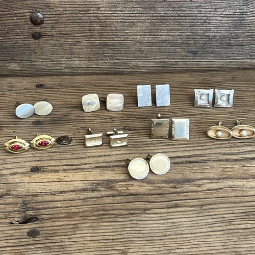Vintage 9 Pairs Of Cufflinks Various Styles | eBay Vintage 9 Pairs Of Cufflinks Various Styles | eBay