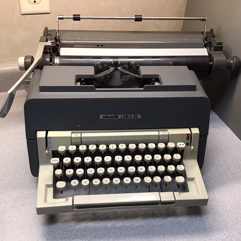 1973 Olivetti Linea 98 on the Typewriter Database