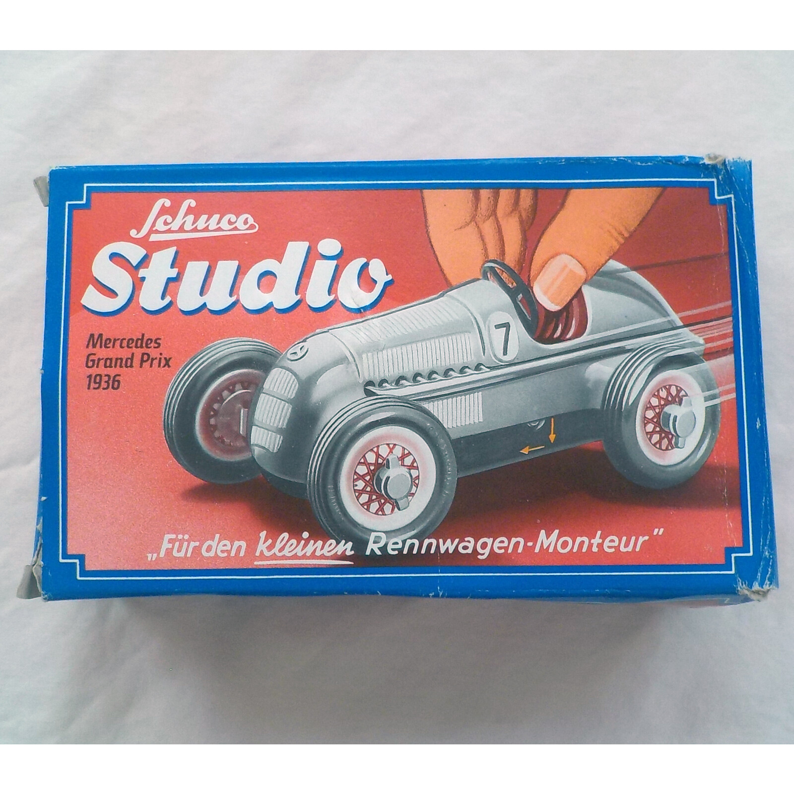Schuco Studio Mercedes Grand Prix 1936 1050 Diecast Wind-up Schuco Studio Mercedes Grand Prix 1936 1050 Diecast Wind-up
