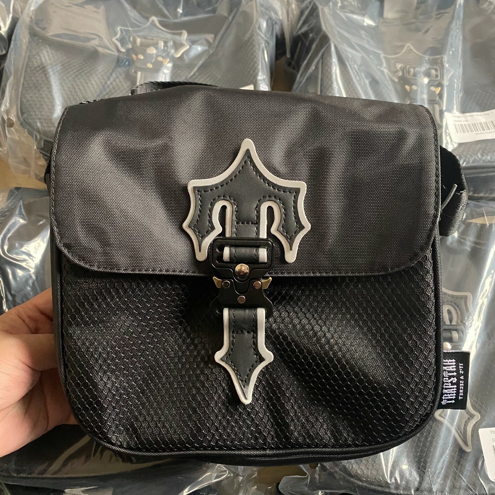 Brand New Trapstar Reflective Irongate T Cross Body Bag Brand New Trapstar Reflective Irongate T Cross Body Bag