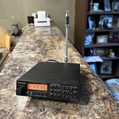 RADIO SHACK PRO-2026 100 Channel Prog Scanner Receiver w/ Power Supply ...