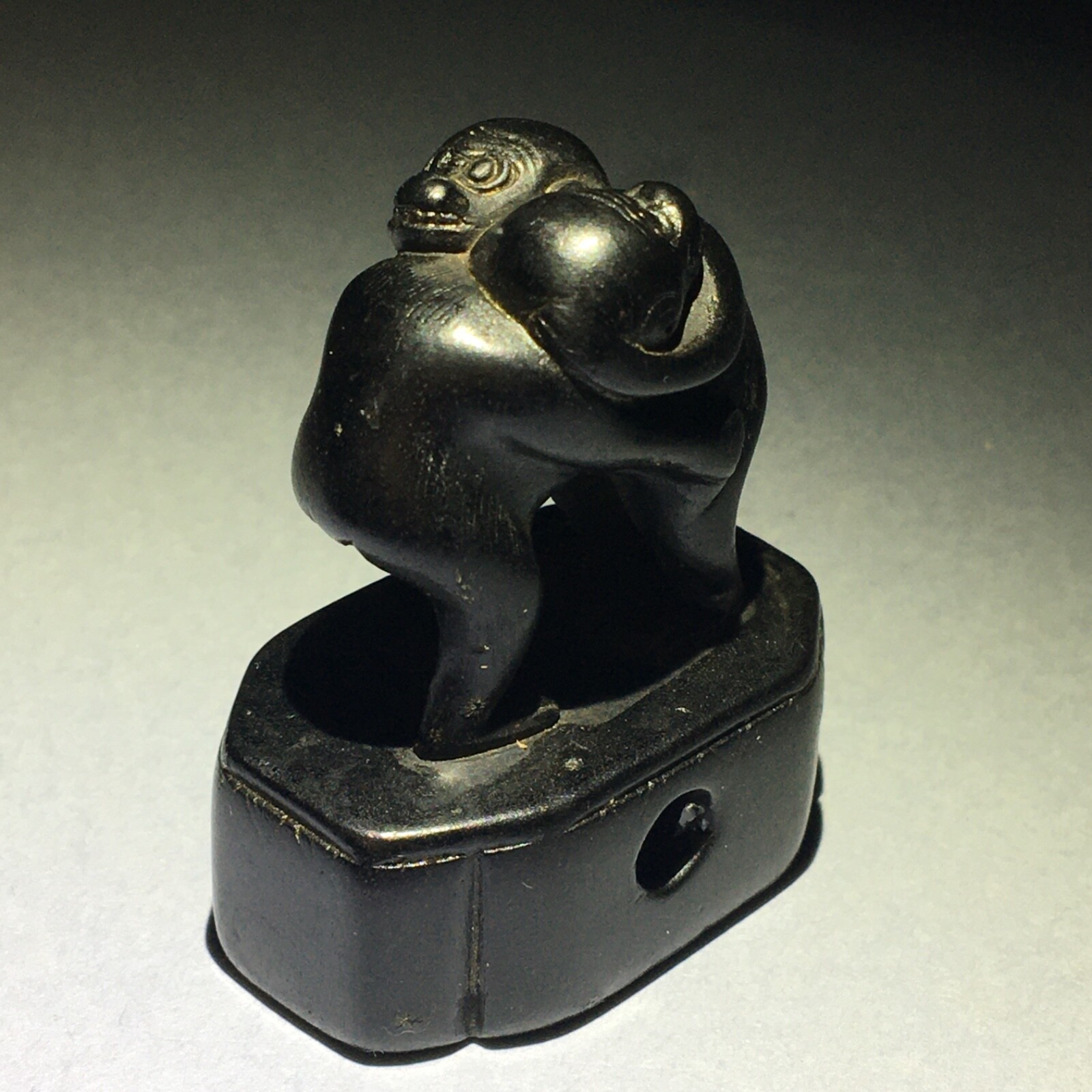 Купить Нэцкэ antique japanese netsuke monkeys wrestling sumo в интернет ...