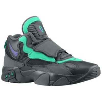 A Complete History of the Cleats worn by Superbowl MVPs - SneakerNews.com