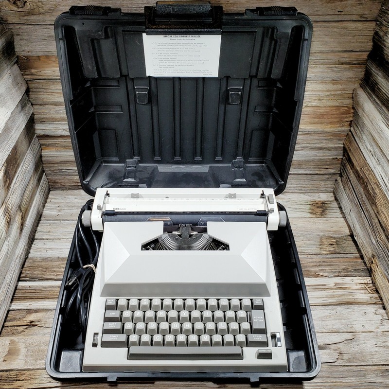 1979 Sears Portable on the Typewriter Database