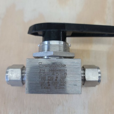 Valves and Flow Controls - Swagelok Valve