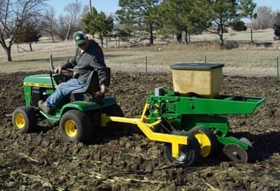 1 Row Planter for sale | Only 4 left at -60%