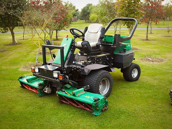 Ransomes 2250 Highway Three Gang cylinder mower - Ride on Mower Diesel ...