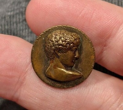 Buttons - Buttons Roman