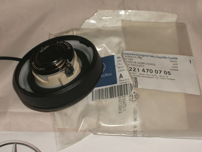 Genuine Mercedes-Benz Screw Fuel Filler Cap - Fits Various Models ...