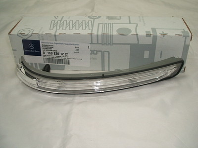 Genuine Mercedes-Benz A & B-Class RH Mirror Repeater Indicator Lamp ...