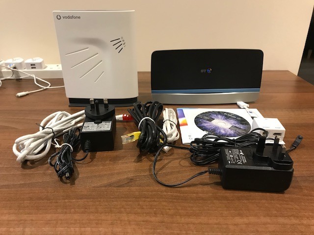 BT HOME HUB 5 TYPE A + Vodafone Sure Signal 3G Booster SAGEM BSR Femto ...