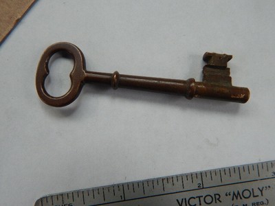 Locks & Keys - Vintage Antique Brass Skeleton Keys - Vatican