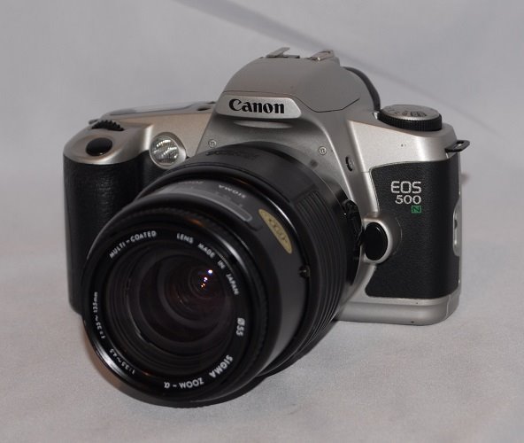 CANON EOS 500N 35MM SLR FILM CAMERA WITH SIGMA ZOOM LENS EF MOUNT | in ...