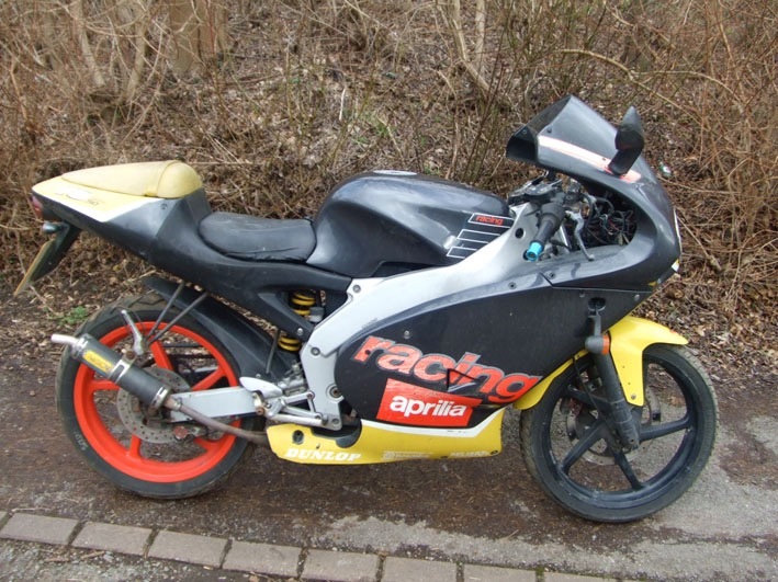 2000 Aprilia RS50 for spares/repair. Running engine, Arrow exhaust ...