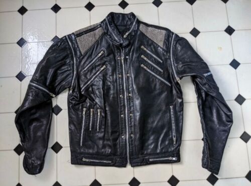 GENUINE 80s VINTAGE MICHAEL JACKSON BEAT IT BLACK LEATHER GENUINE 80s VINTAGE MICHAEL JACKSON BEAT IT BLACK LEATHER