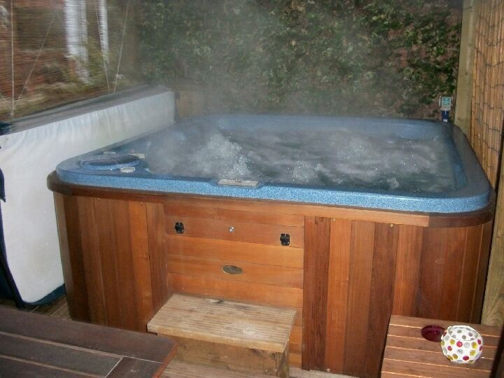 hot-tub-cheap-in-melton-mowbray-leicestershire-gumtree