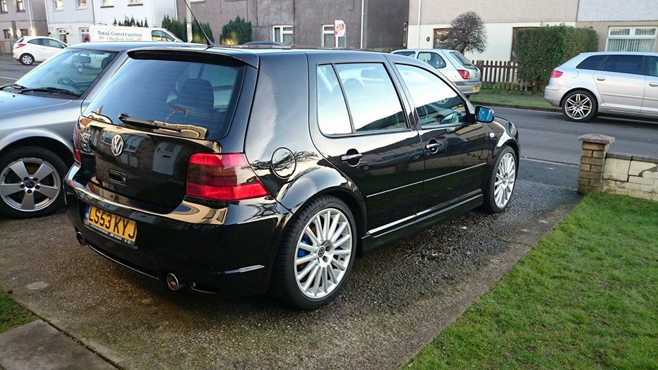 [Mk4]R32 - Black - 5 Door - FSH | VW Golf R32 Forum