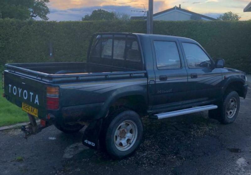 Toyota Hilux Pickup Mk3 for sale in UK | View 19 bargains