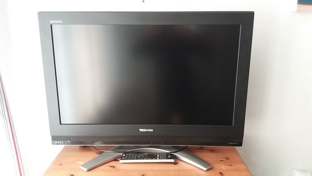 Toshiba Regza 32C3035D 32" LCD TV | in Exeter, Devon | Gumtree