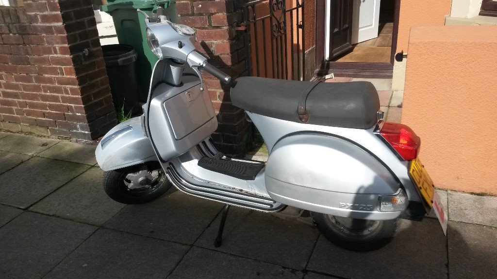 Piaggio Vespa PX 125 Silver - 1 Year MOT - For SALE | in Portsmouth ...