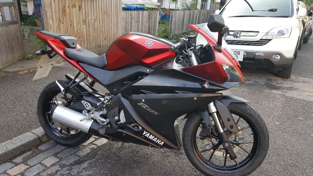 Yamaha YZF R125 2013 Black/Red 2013 | in Camberwell, London | Gumtree