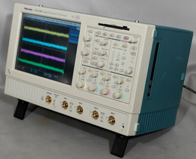 Oscilloscopes - 4-Channel Oscilloscope - 4