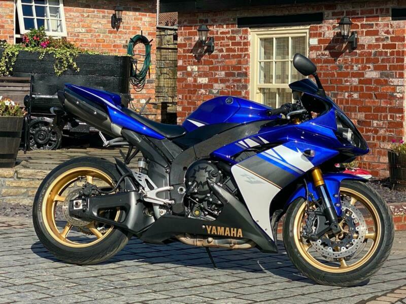 Yamaha YZF R1 08 blue | in Hoyland, South Yorkshire | Gumtree