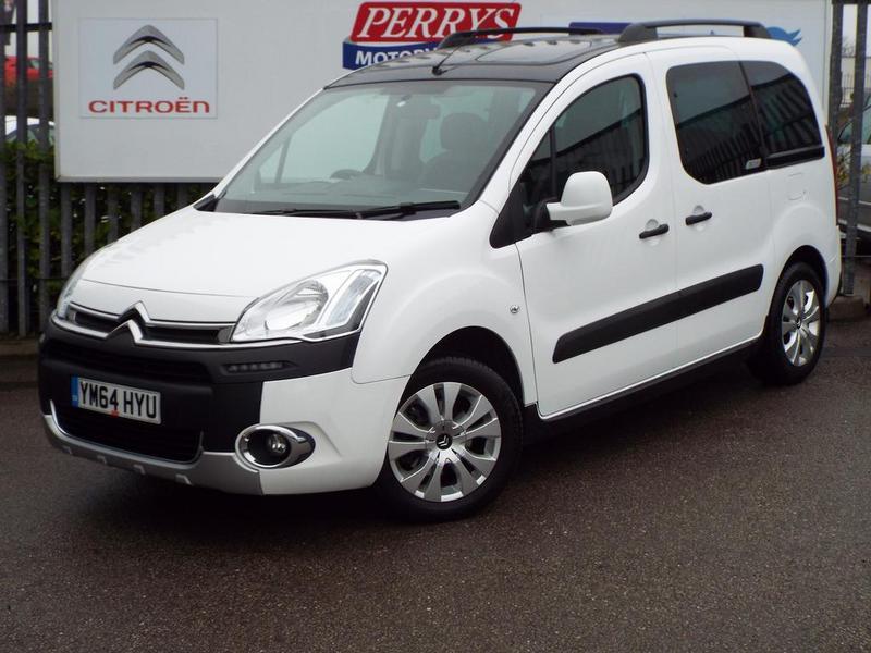 Citroen Berlingo Multispace 1.6 HDi 115 XTR 5 door (white) 2015 | in ...