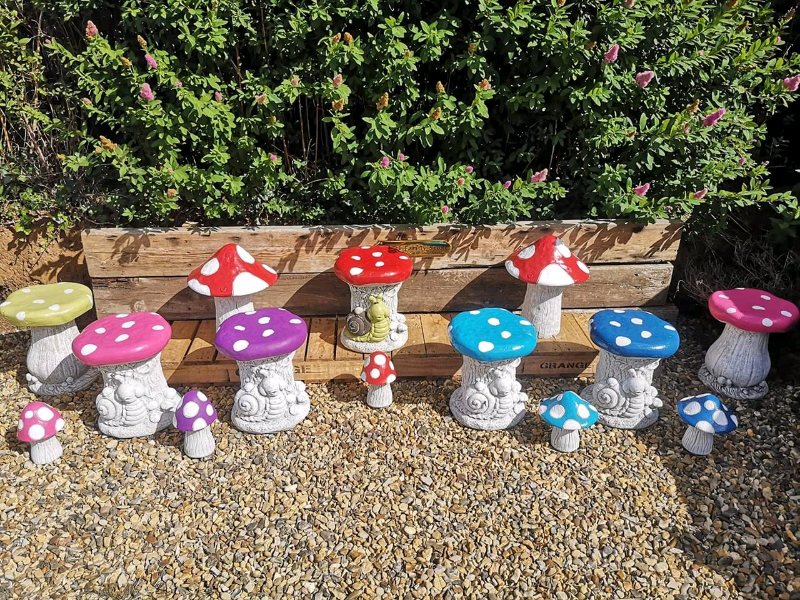 Toadstool Garden Seat | Fasci Garden