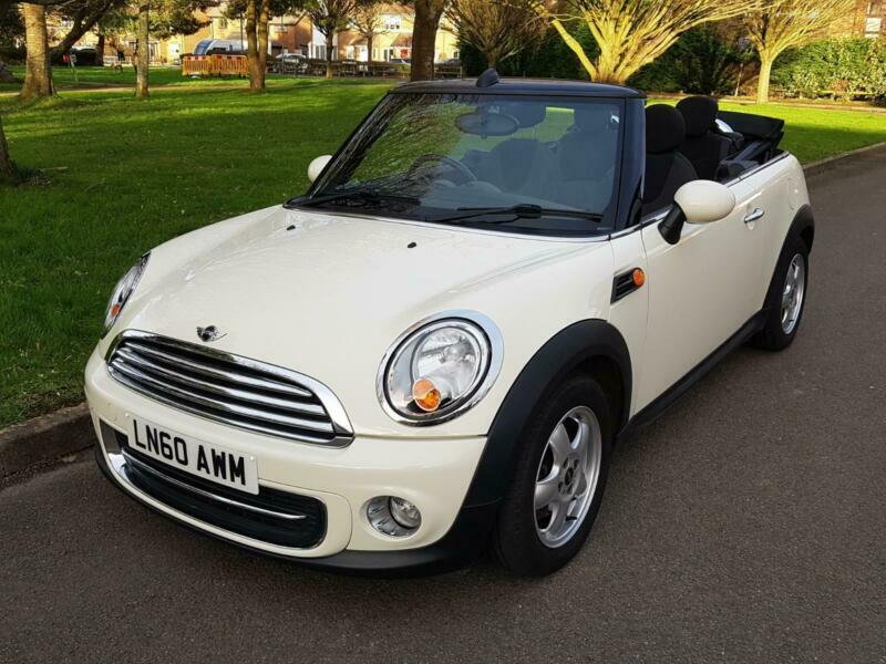 2010 MINI COOPER CONVERTIBLE WHITE | in Horley, Surrey | Gumtree