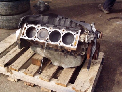 holden 304 engine | Engine, Engine Parts & Transmission | Gumtree ...