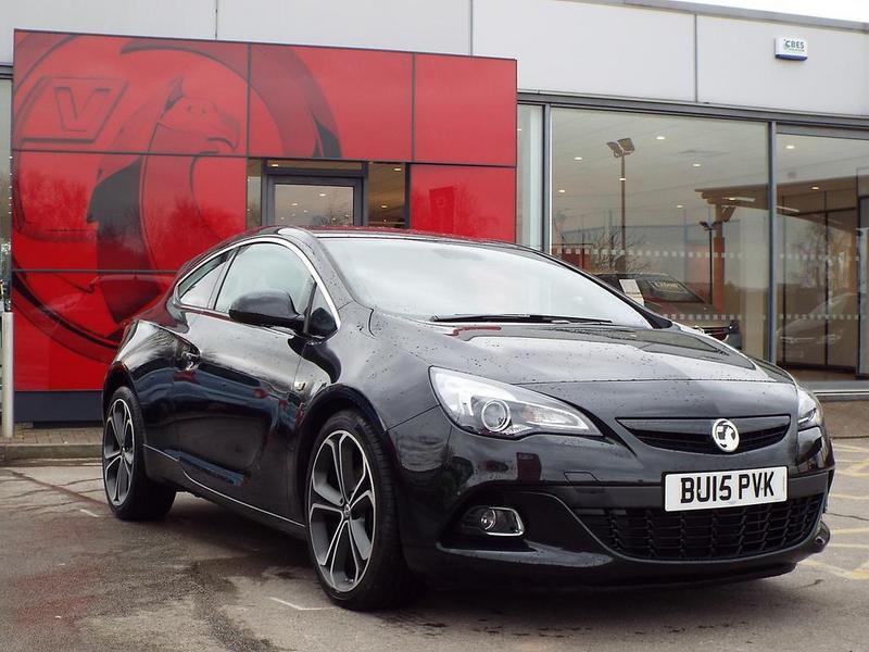 Vauxhall Astra GTC 2.0 CDTi 16V Bi-Turbo 3 door (black) 2015 | in ...