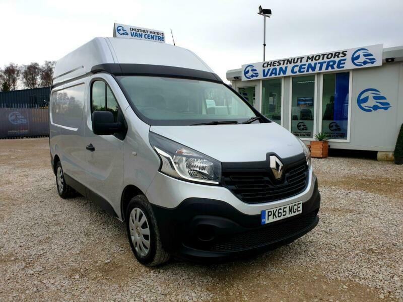 Renault Trafic L1H2 SWB Hi Roof In Silver 1.6 Diesel Camper Day Van 42K ...