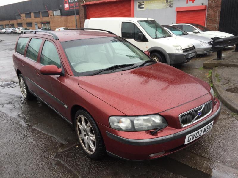2002 Volvo V70 Specs