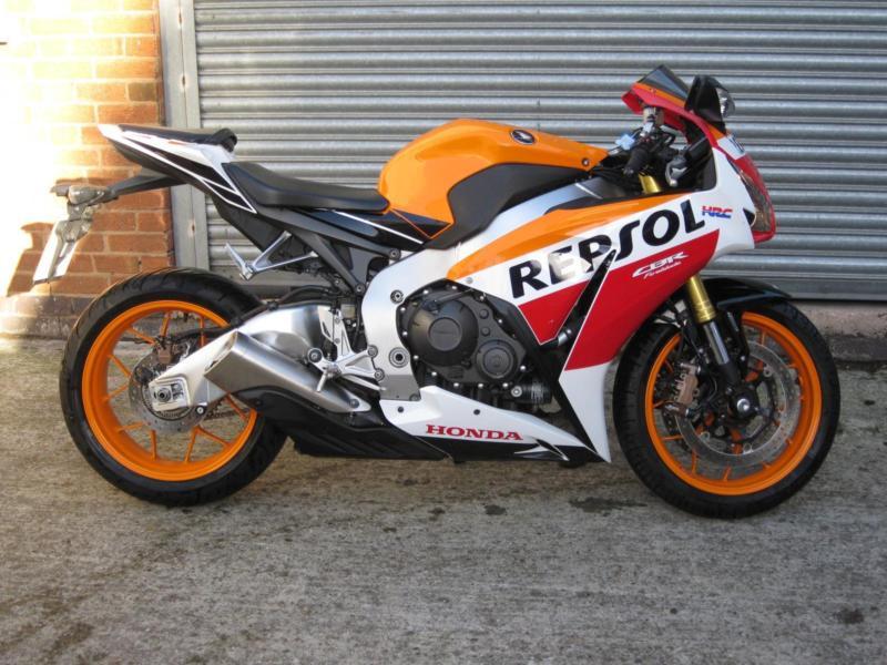 White Honda Repsol Cbr Extended Wheel