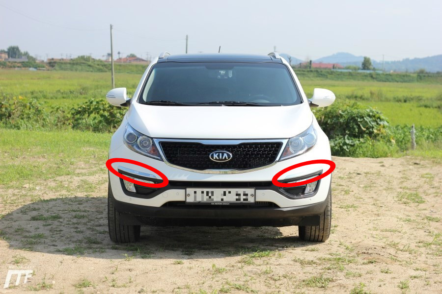 KIA OEM 11-16 Sportage Front Bumper-Molding Strip Left 865813W000