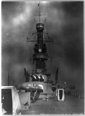 USS Arizona,American battleships,gun turrets,sailing,deck,towers,equip ...