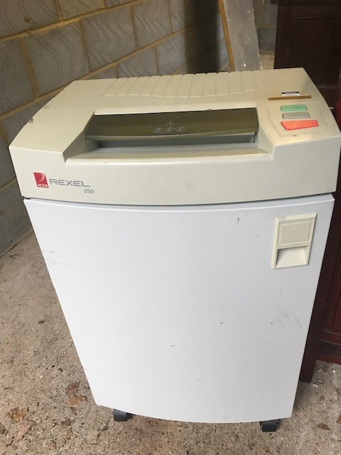 QUALITY HEAVY DUTY PAPER SHREDDER - ACCO REXEL 250 S2, AUTOMATIC, USED ...