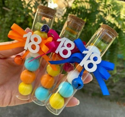 Bomboniere 18 Anni Confetti usato in Italia | vedi tutte i 40 prezzi!