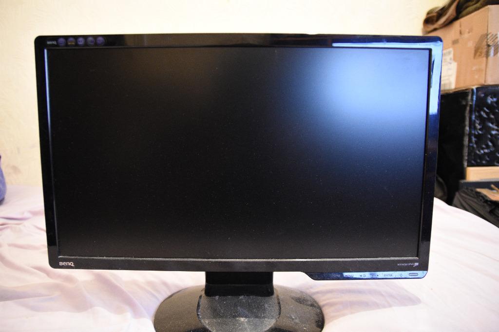 BenQ G2220HD 21.5 Inch Wide LCD Monitor (16:9 Full-HD 1080P), PC ...