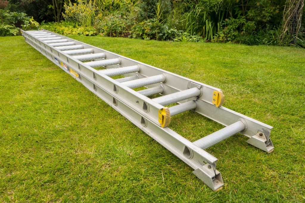 Stephens & Carter ‘Clima’ 2-Section Extending Ladder in Excellent ...