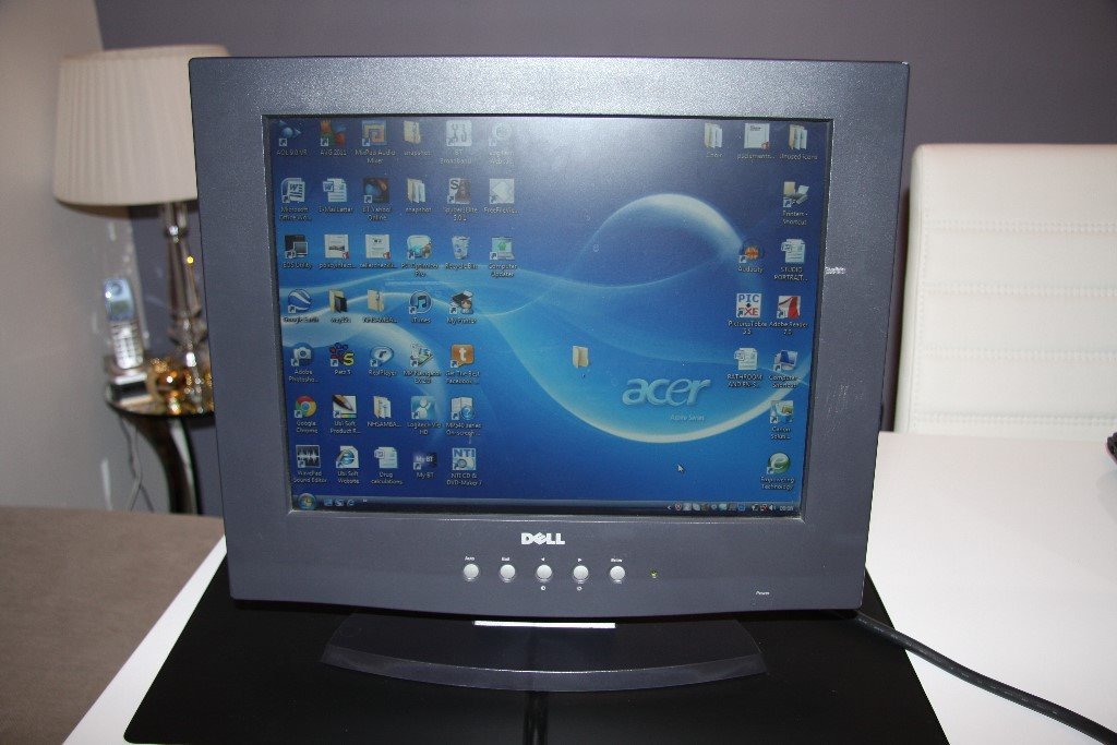 Dell 15 inch monitor. Works fine. | in Durham, County Durham | Gumtree