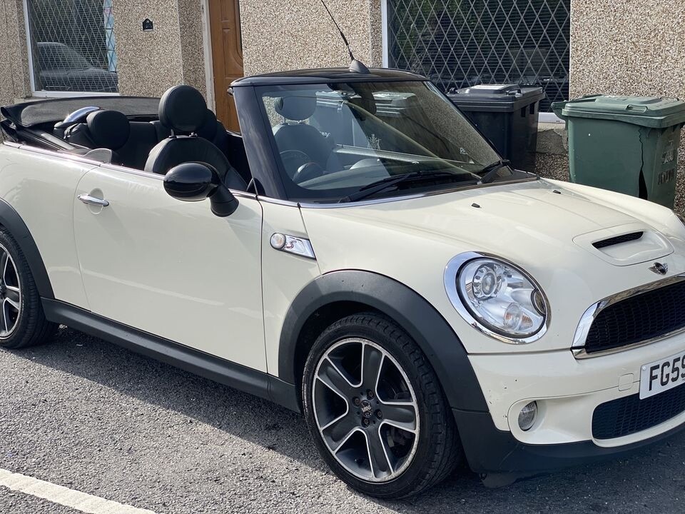 Mini Cooper S Convertible WHITE (12 MONTHS MOT) | in Idle, West ...