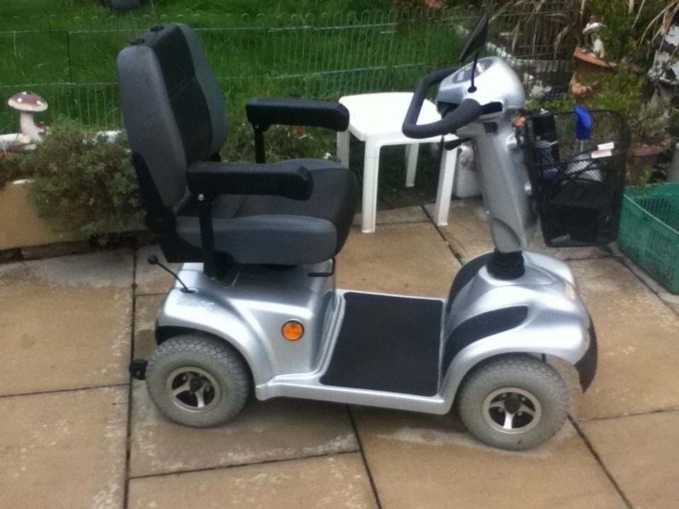DAYS STRIDER ST4 6 MPH MOBILITY SCOOTER | in Pudsey, West Yorkshire ...