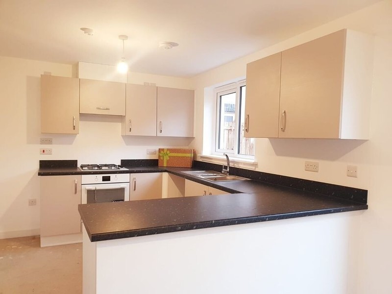 Symphony Kitchen for sale in UK | View 31 bargains